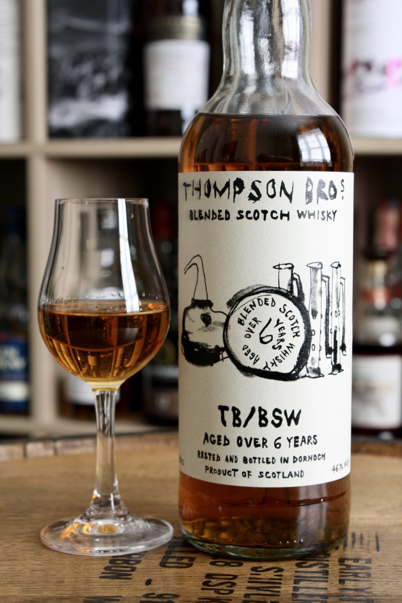 Thompson Brothers Blended Scotch Whisky Aged Over 6 Years - Whisky Pad